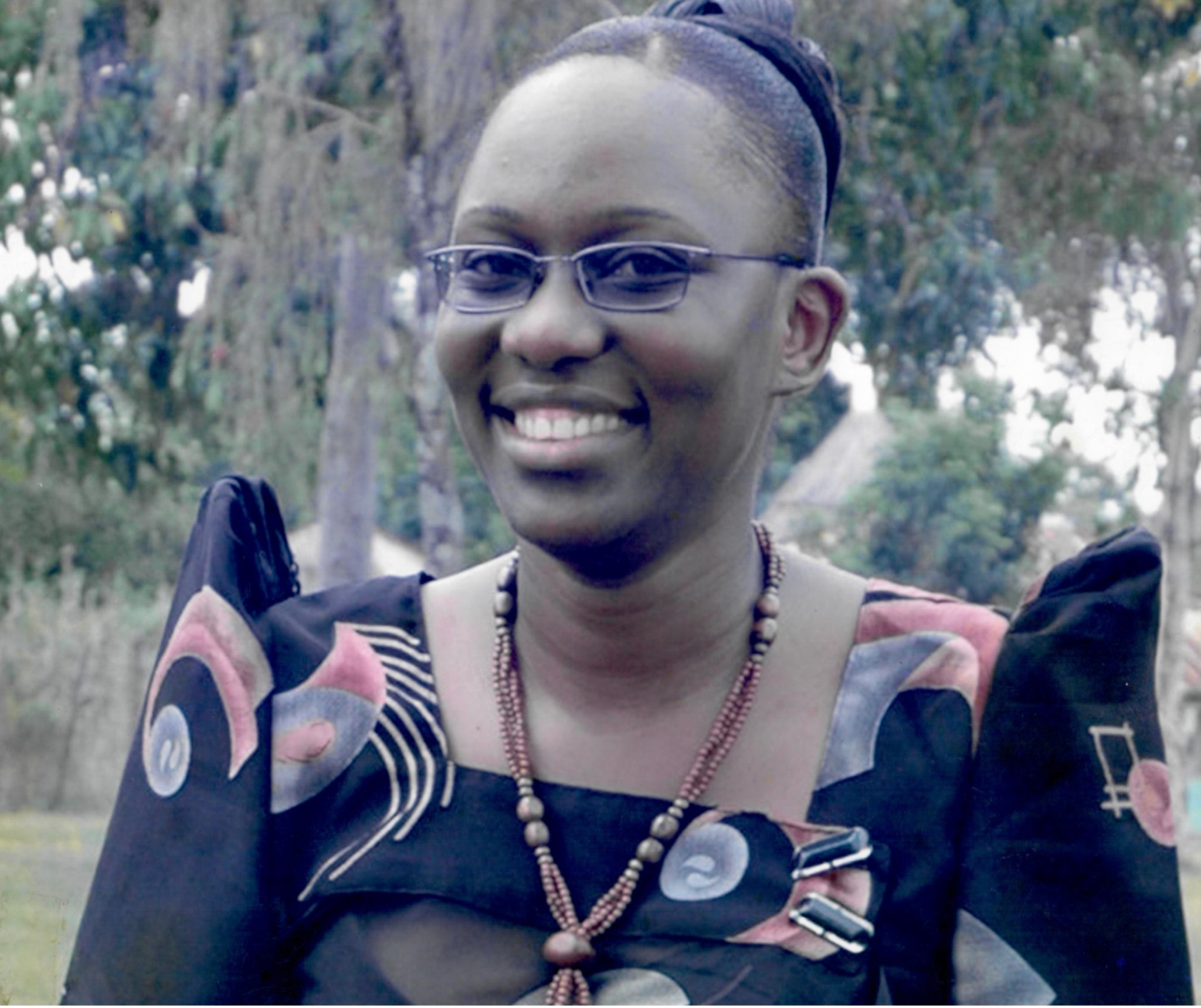 History of Gomesi Uganda’s ‘traditional dress’ – Humanist